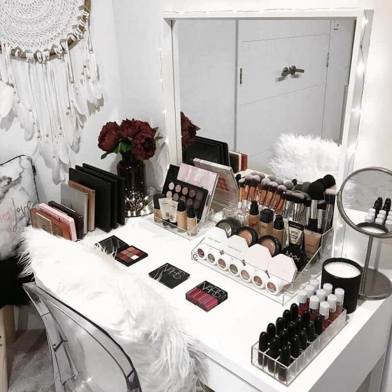 13 Beauty Room Ideas That You Can Incorporate Anytime