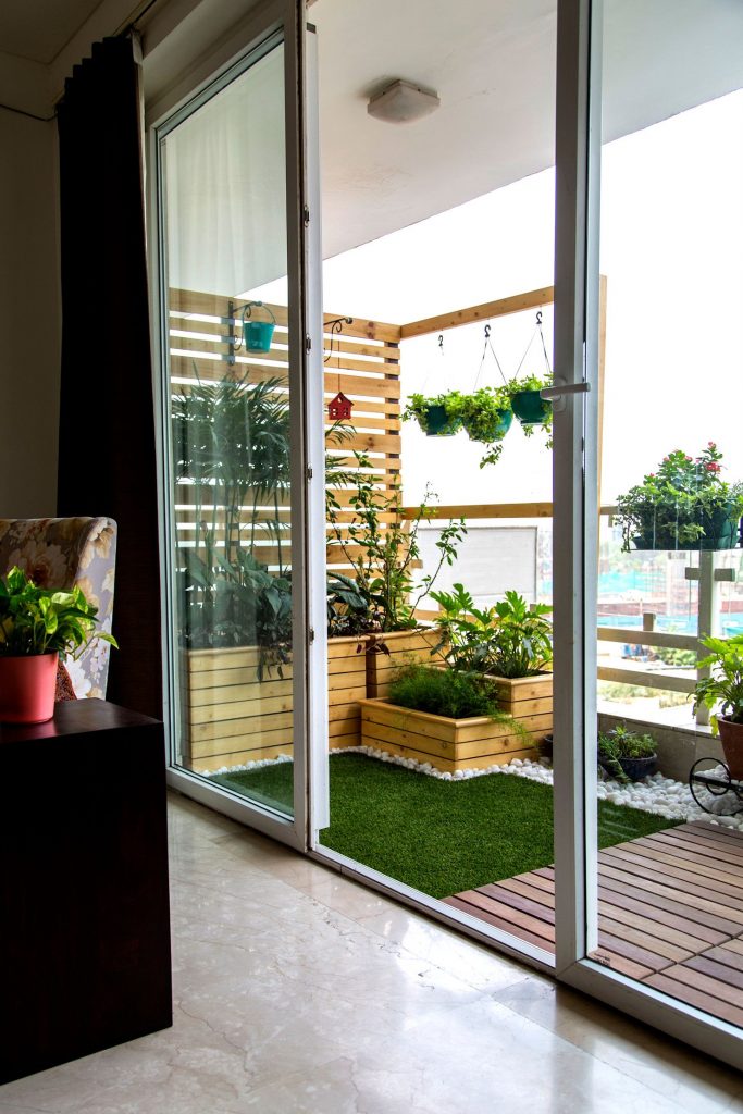 7 Things to Consider While Creating a Balcony Garden in Your Condo